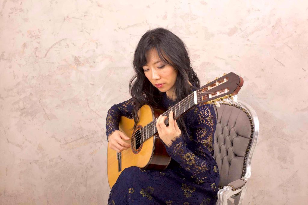 Interview with Xuefei Yang — The Magazine for Guitar Players